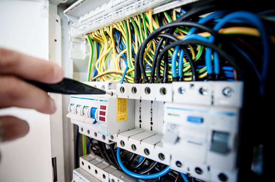 110v VS 220v What s The Difference RG Electric LA 110v VS 220v What s The Difference RG Electric LA